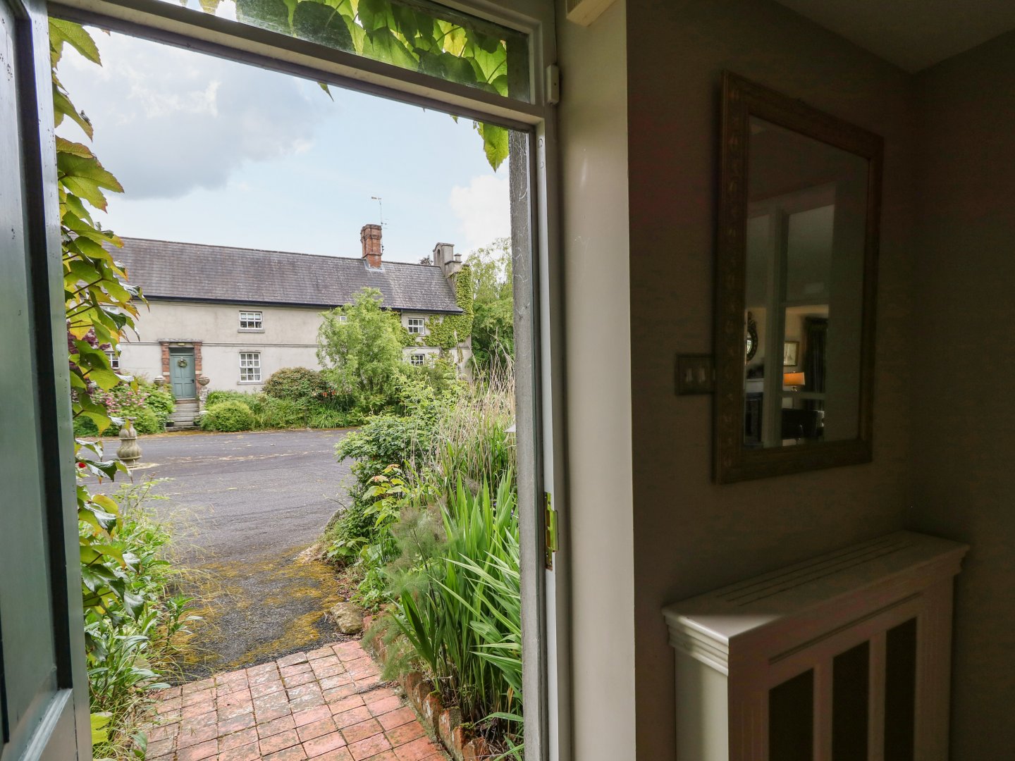 Scarvagh House | 5-Star Self-Catering Loughbrickland - Fivestar.ie
