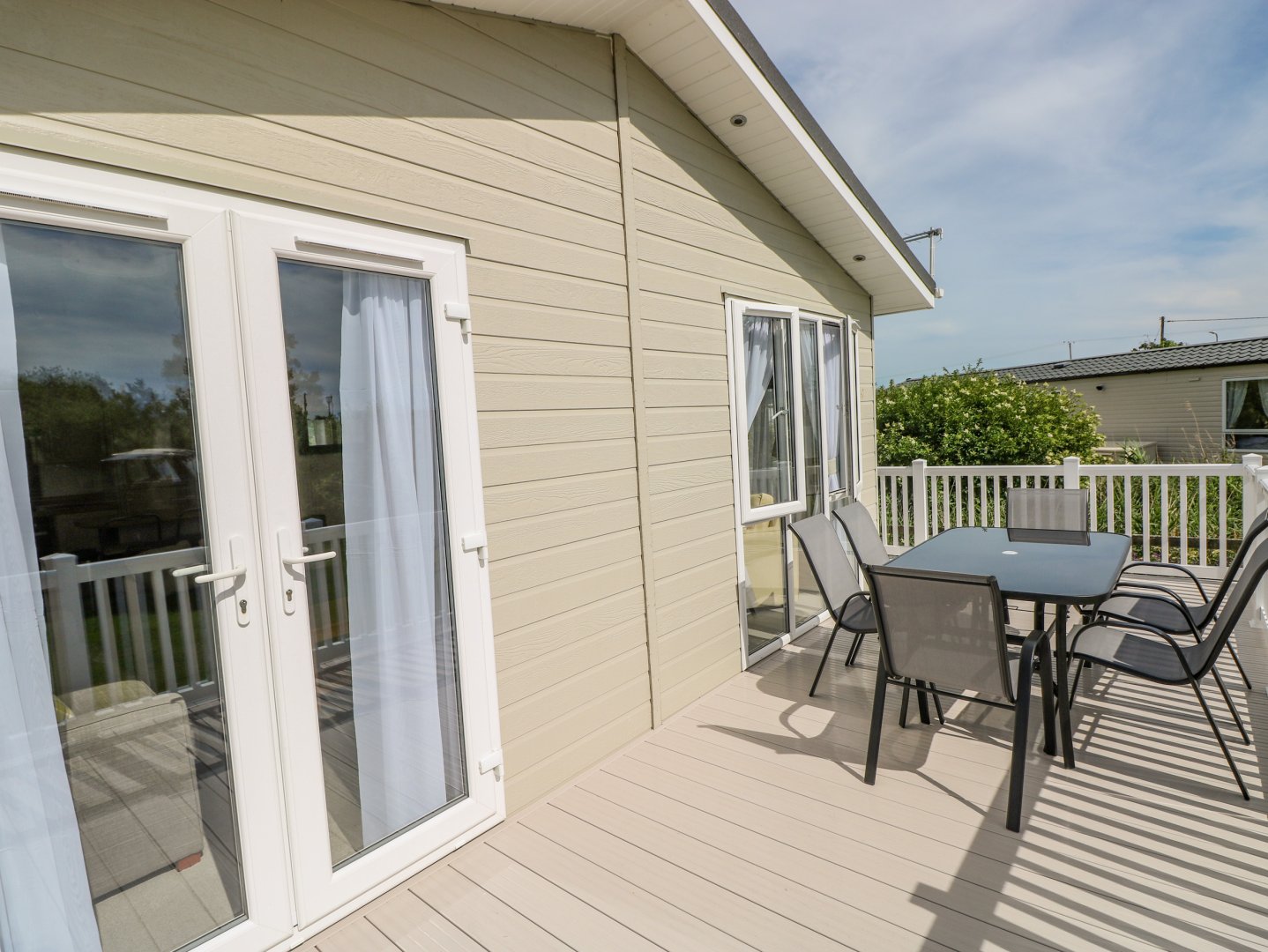 The Last Resort | 5-Star Self-Catering Pendine - Fivestar.ie
