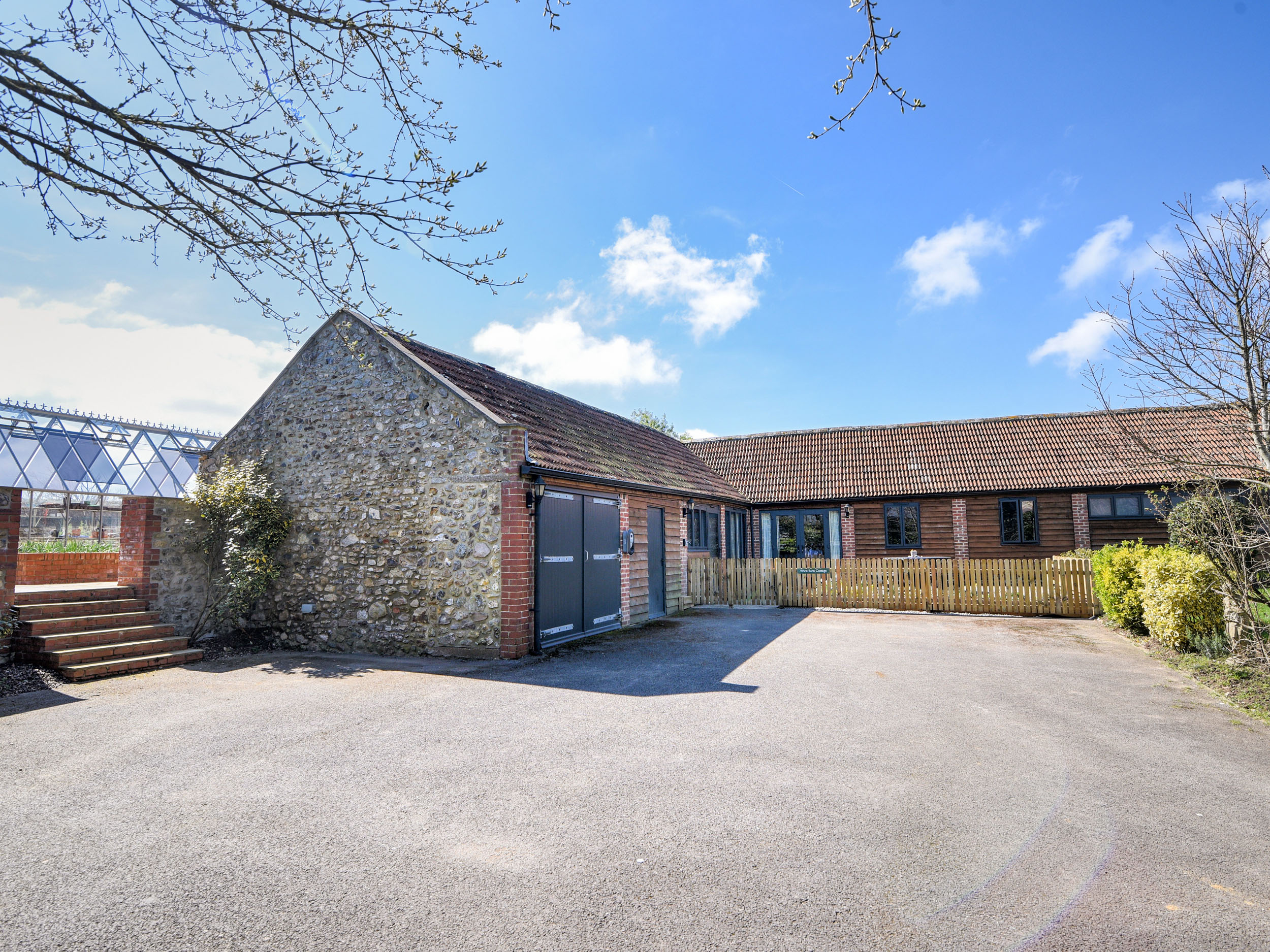 Ware Barn Cottage | 5-Star Self-Catering Lyme Regis - Fivestar.ie