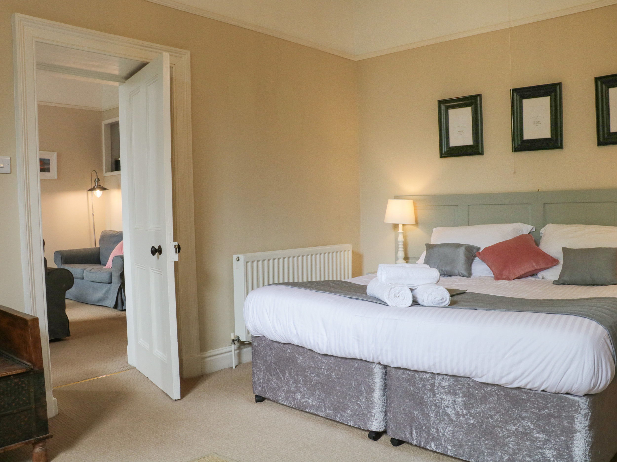Pendle View Luxury Apartment | 5-Star Self-Catering Settle - Fivestar.ie