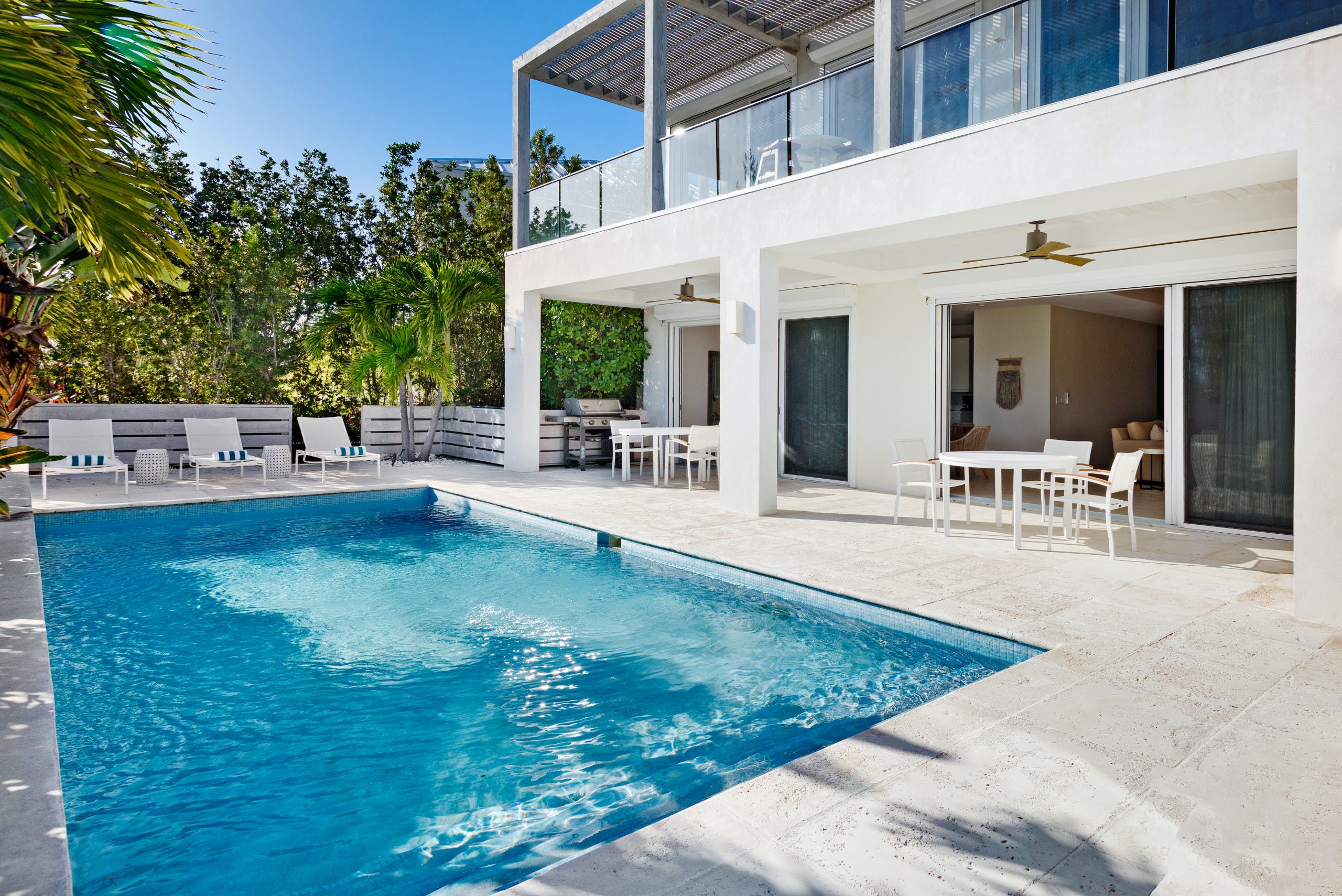 Trade Winds & Fair Seas | Five Star Reviews Leeward Settlement ...