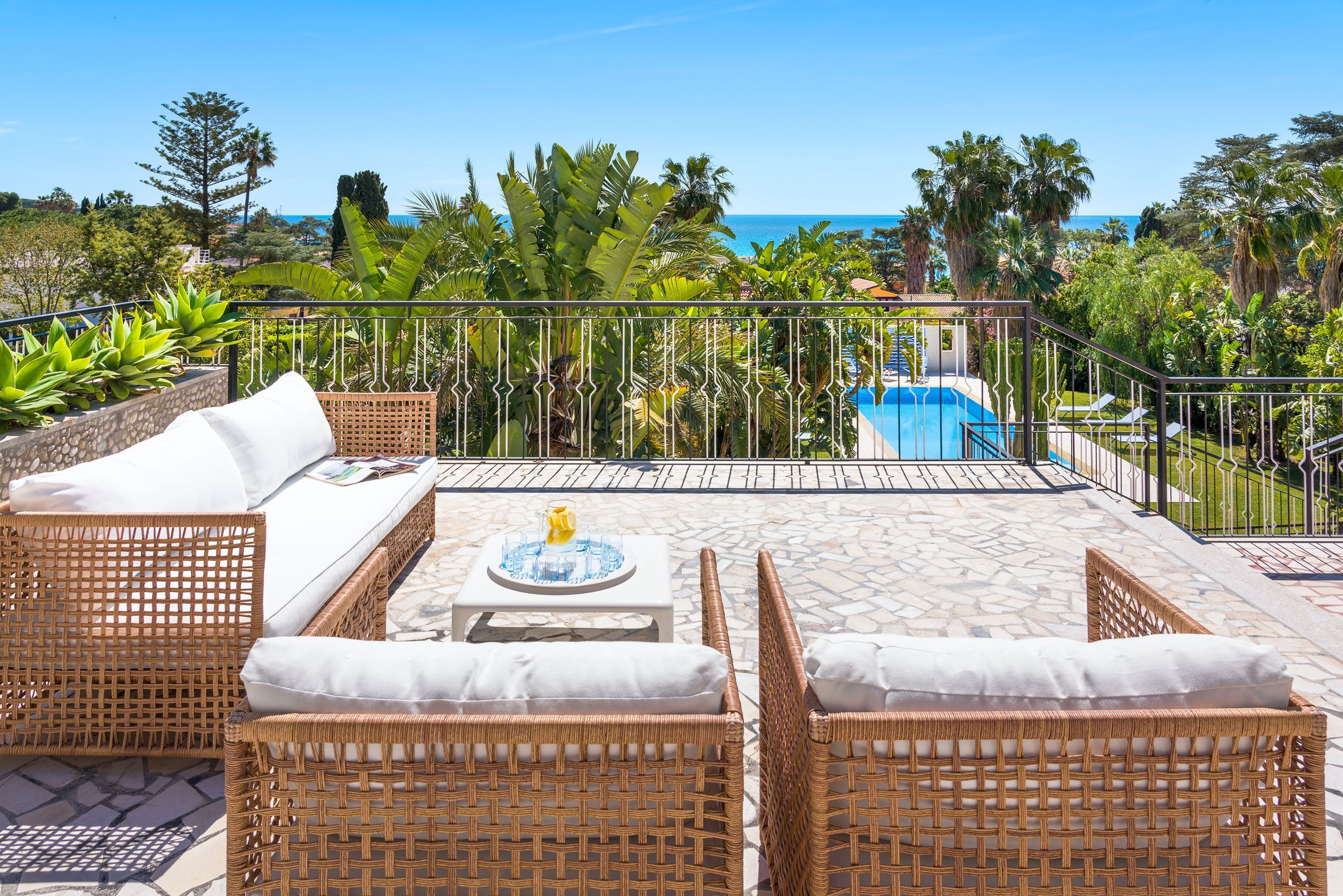 An Ocean Breeze | Luxury Villa in Fontane Bianche, Italy - Fivestar.ie