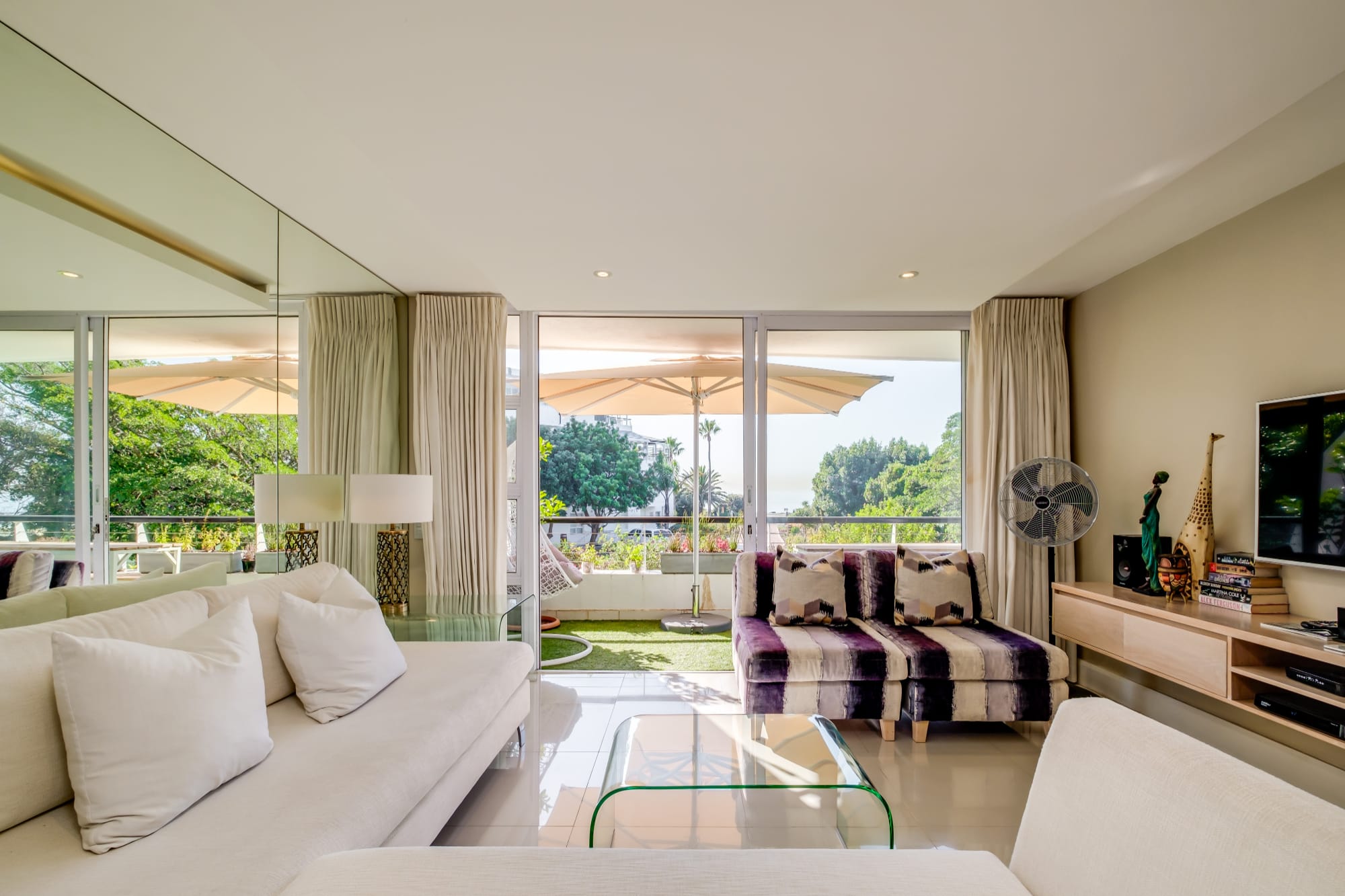 All Heroes Wear Capes | Five Star Reviews Cape Town - Fivestar.ie