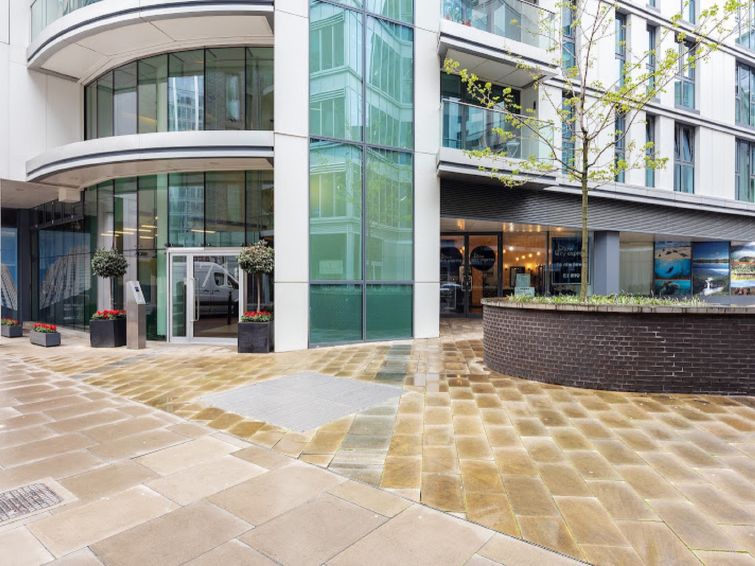 Altitude Point | 5-Star Self-Catering London City - Fivestar.ie