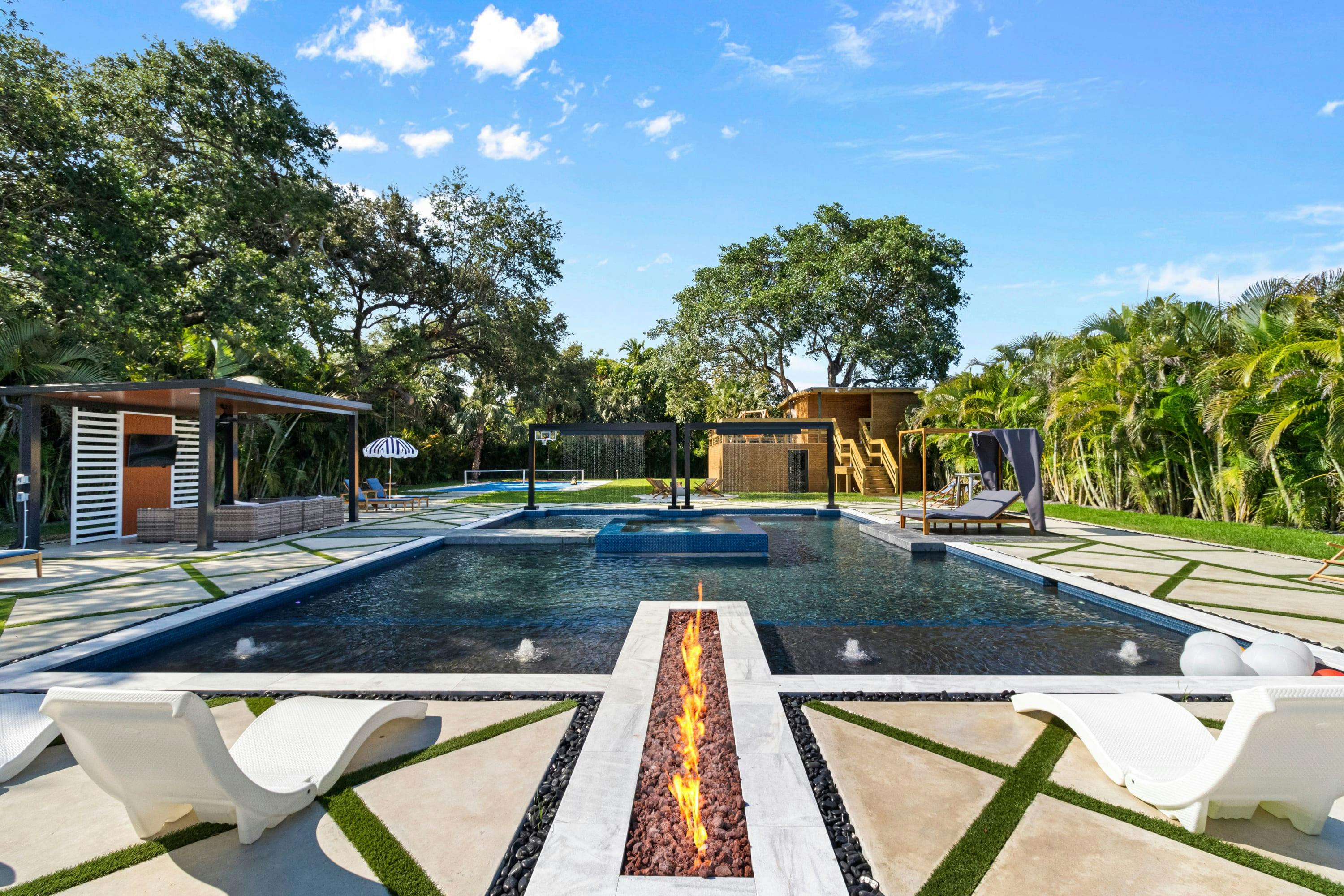 The Treehouse Retreat | Luxury Vacation Rental in Miami, USA - Fivestar.ie