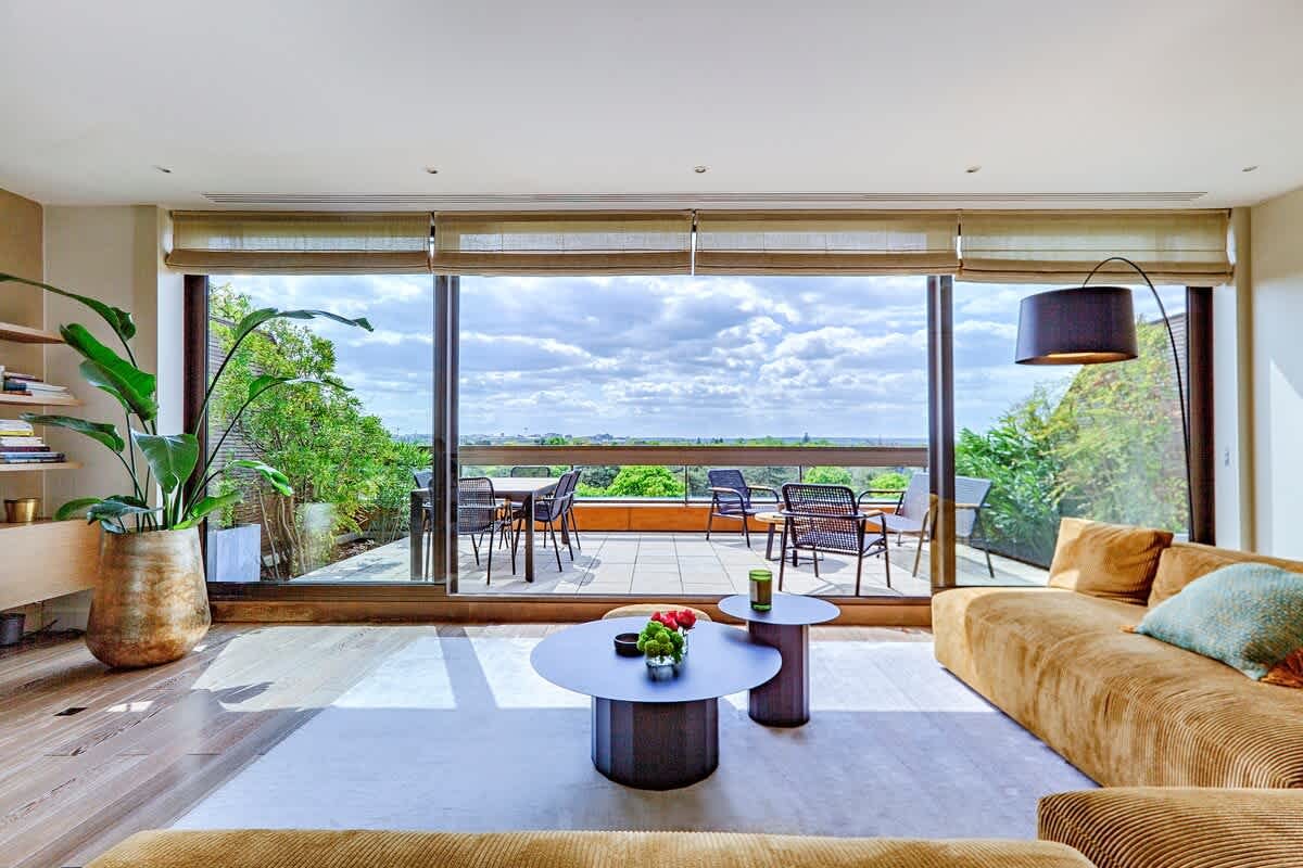 Golden Window | Luxury Villa in Neuilly-sur-Seine, France - Fivestar.ie