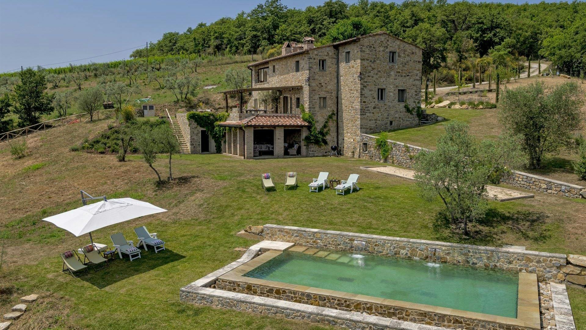 Chianti Hillside | Luxury Villa in Radda in Chianti, Italy - Fivestar.ie