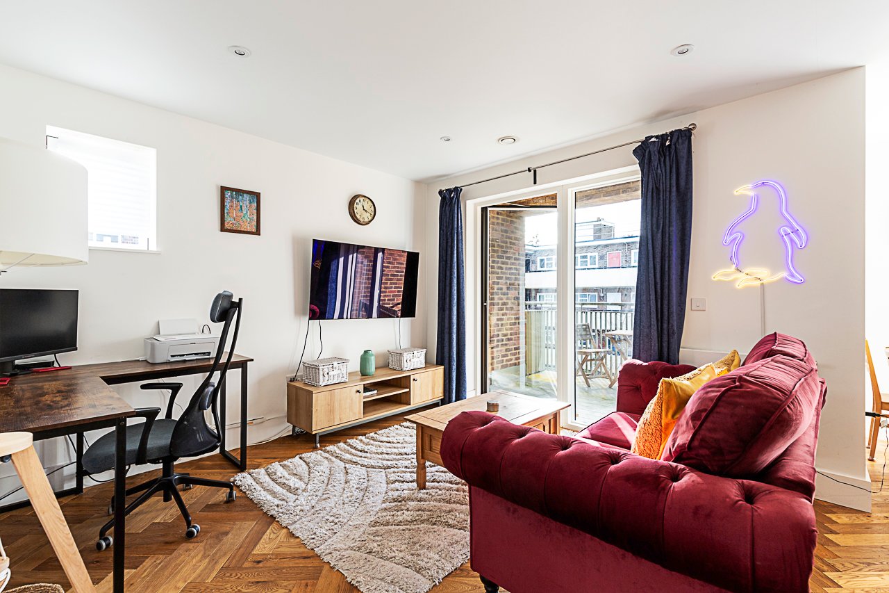 Crystal Comfort | 5-Star Self-Catering London - Fivestar.ie