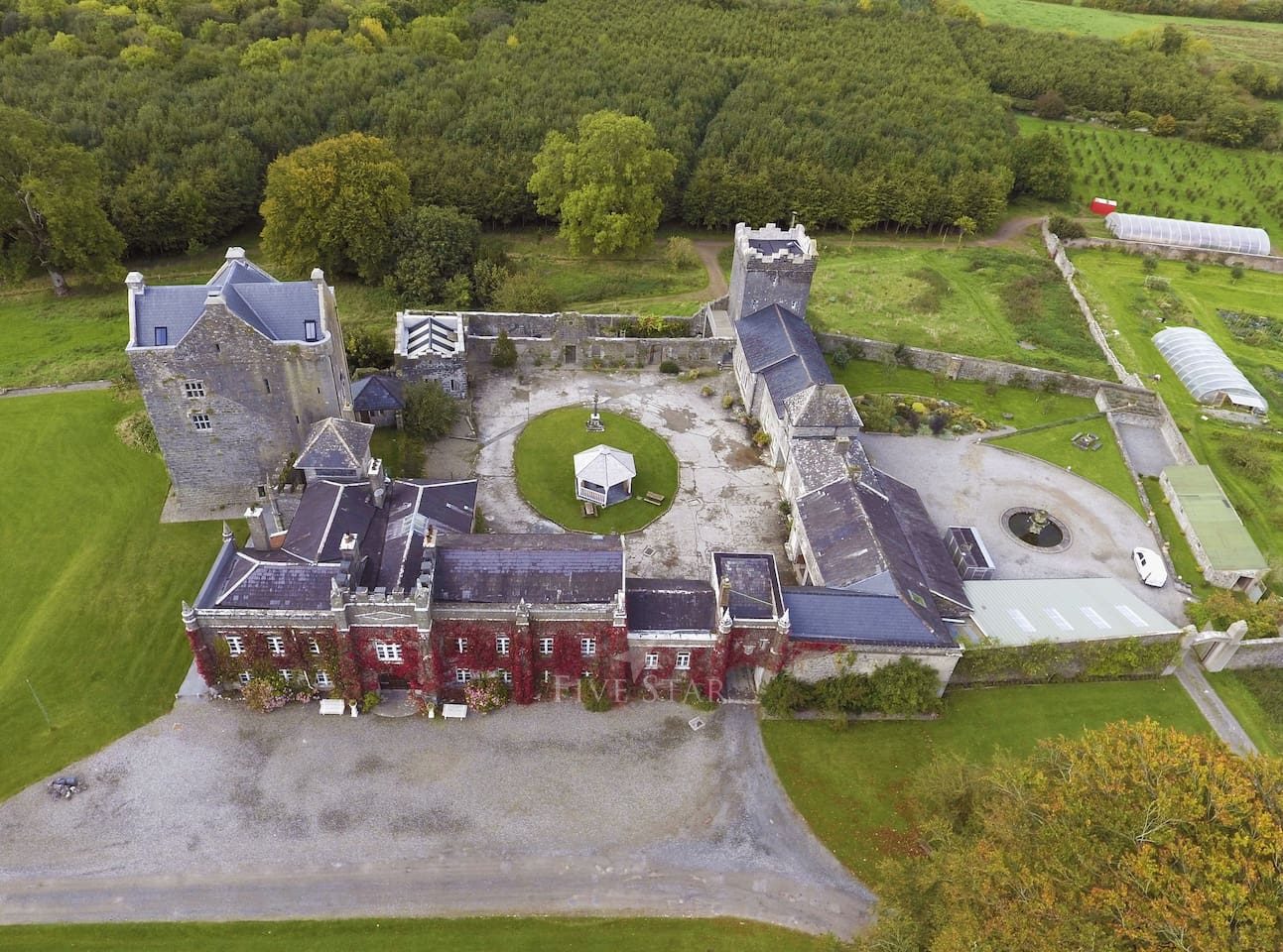 Springfield Castle | 5-Star Self-Catering Drumcollogher - Fivestar.ie