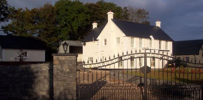 Rathowen House | Five Star Luxury Long Term Rental Killala - Fivestar.ie