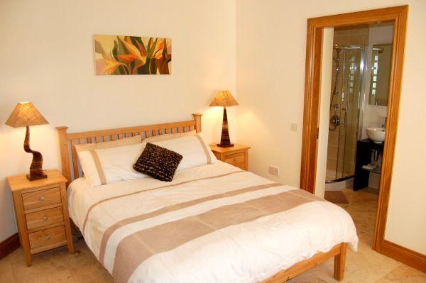 Luxury Houses for Sale Dunlewey, Co. Donegal | Dunlewey Lake Cottage ...